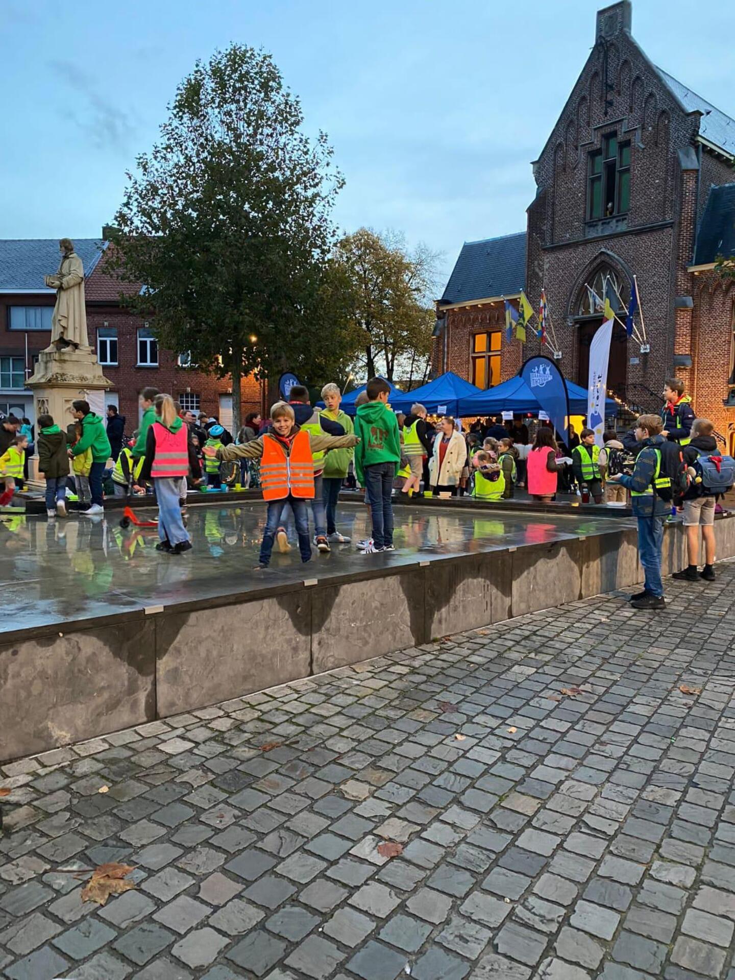 Meer dan 350 Brechtse kinderen en jongeren zetten Dag van de Jeugdbeweging in met gratis ontbijt ...